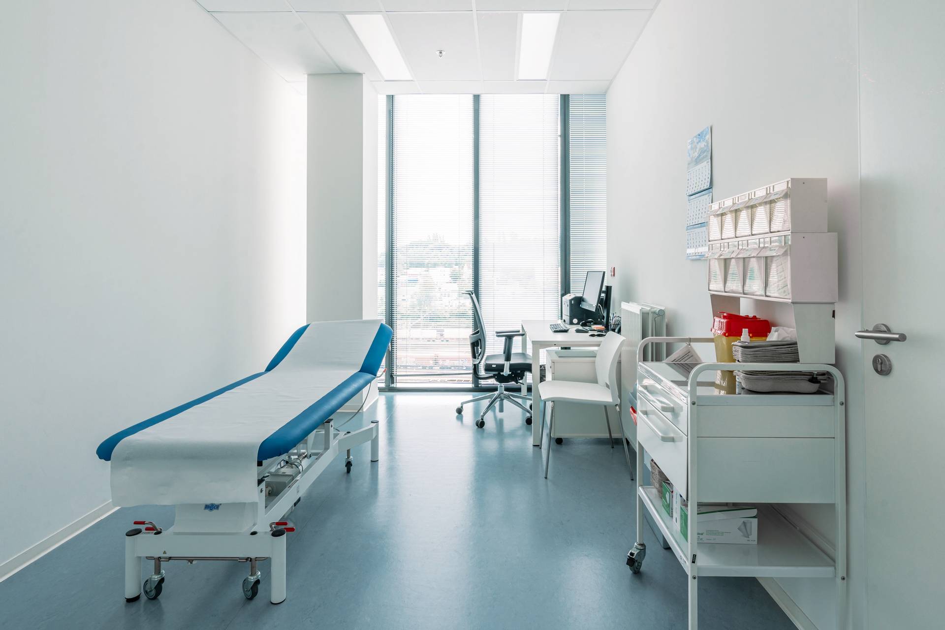 Operace kýly I Jednodenní chirurgie I klinika ISCARE I Praha 9 | ISCARE